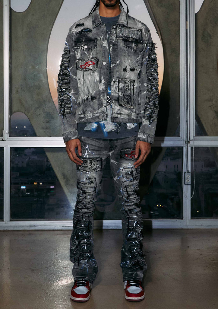 DENIM JACKET. | First Row