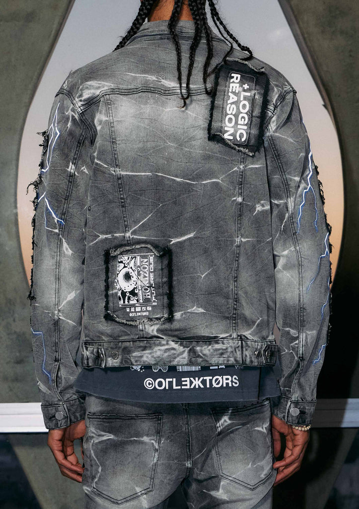 DENIM JACKET. | First Row