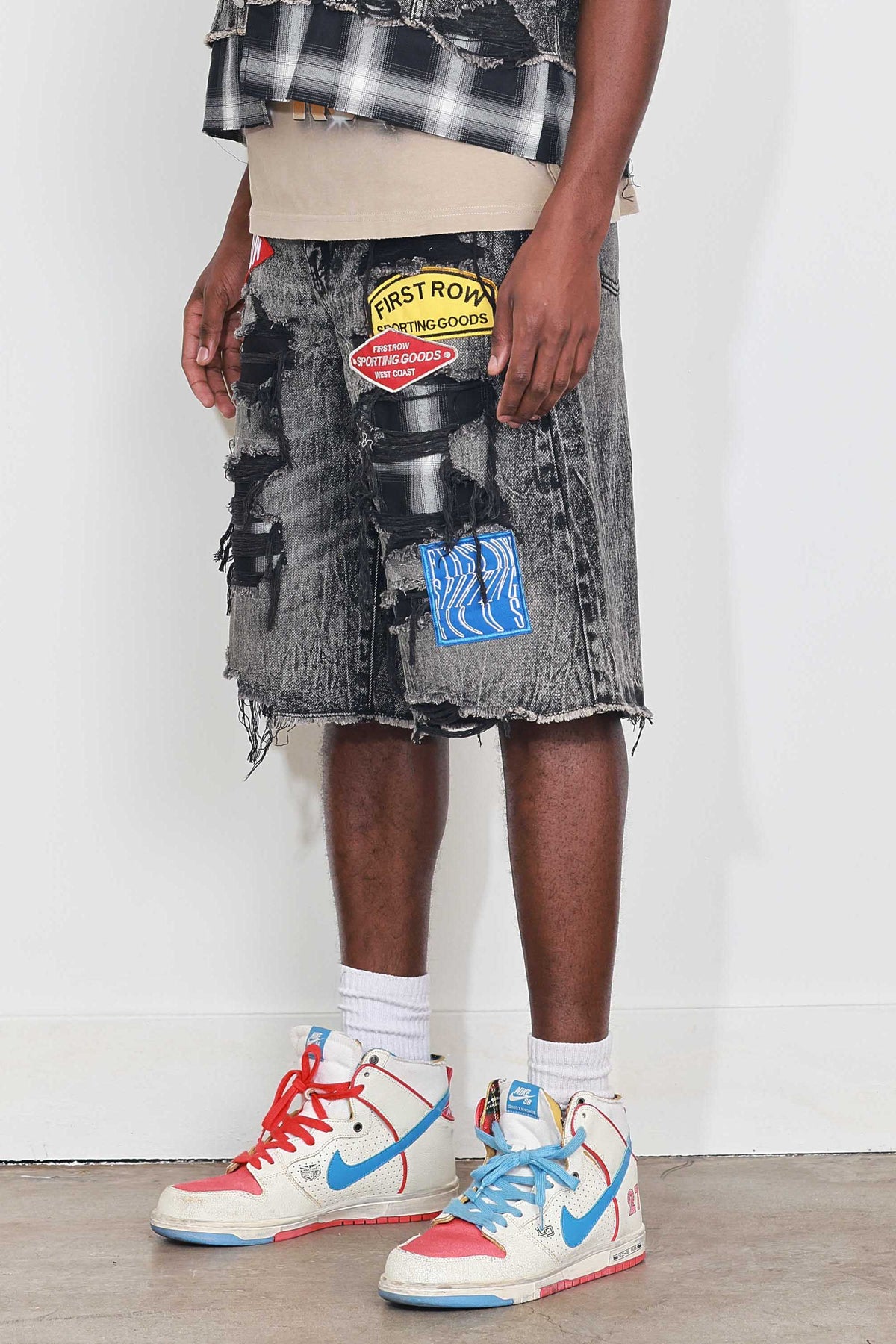 PATCHES CUT OFF PLAID DENIM JORTS | First Row